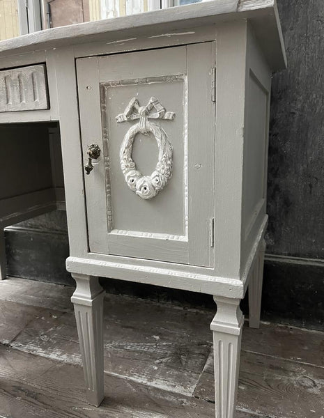 Swedish dressing table and stool – French Loft